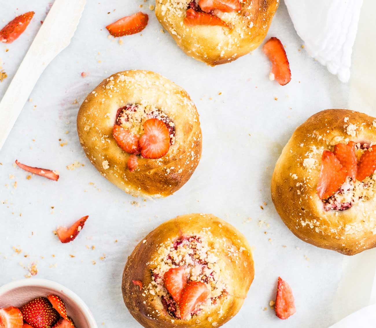 Peach buns - Irina - Casa cu prăjituri